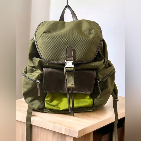 Fossil | Bags | Fossil Nwot Buckner Rucksack Laptop Backpack In Green ...